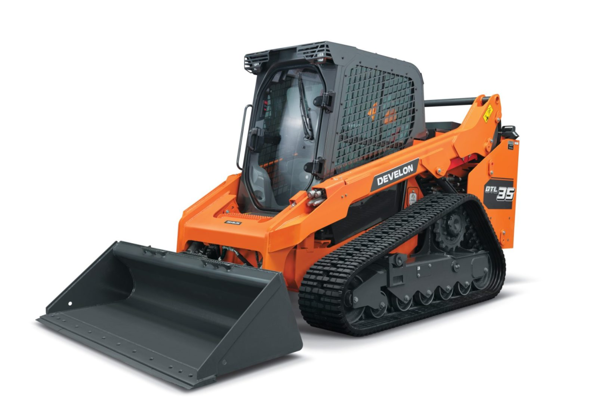 Develon DTL35 Compact Track Loader