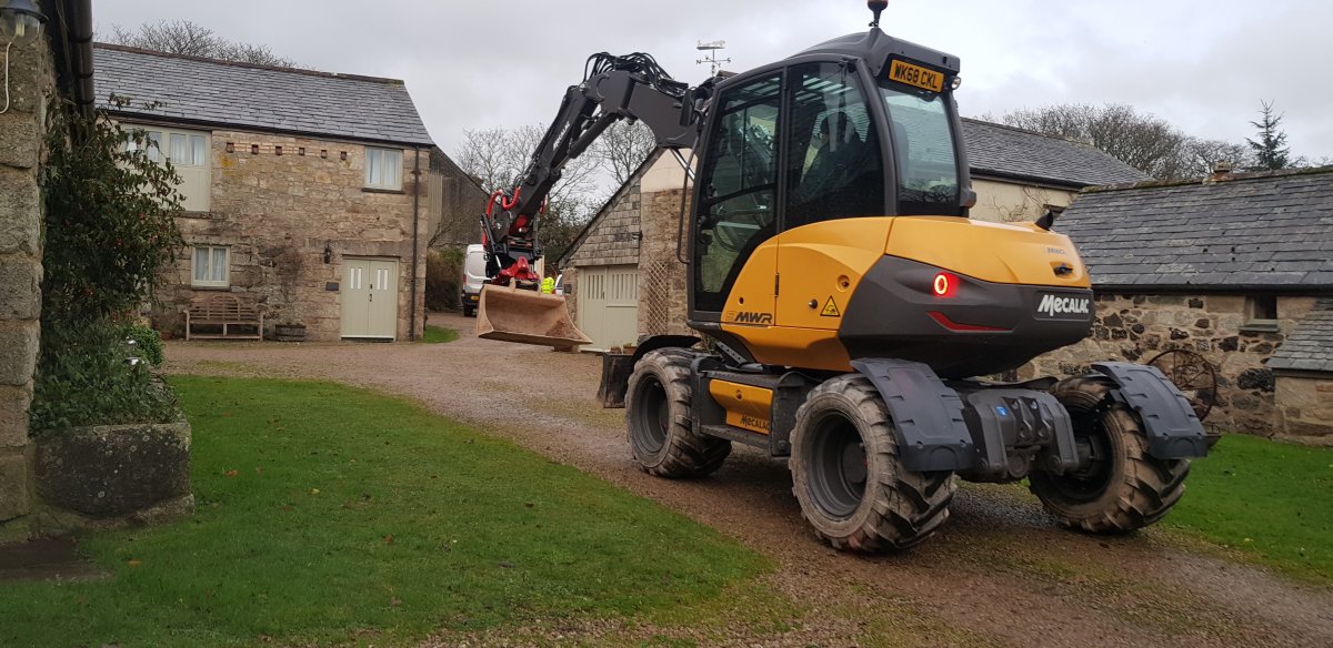 Mecalac 9 MWR with Rototilt R3 ICS | Plant Talk - Plant Machinery ...