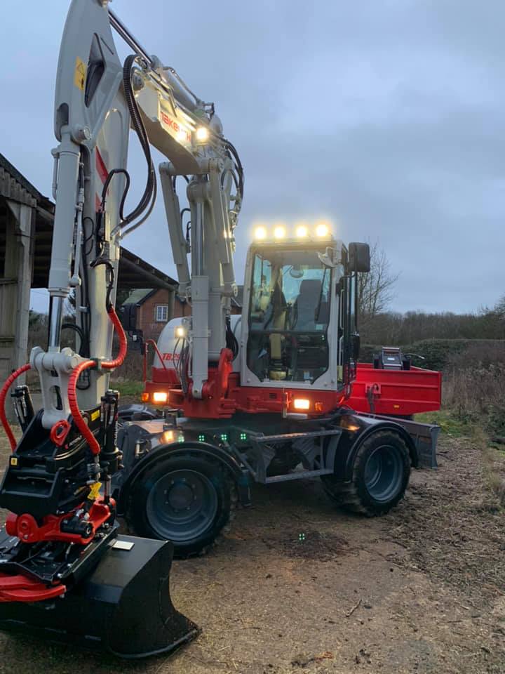 Takeuchi TB295W Partnering a Rototilt R3 S45+S45 ICS Sensor Control ...
