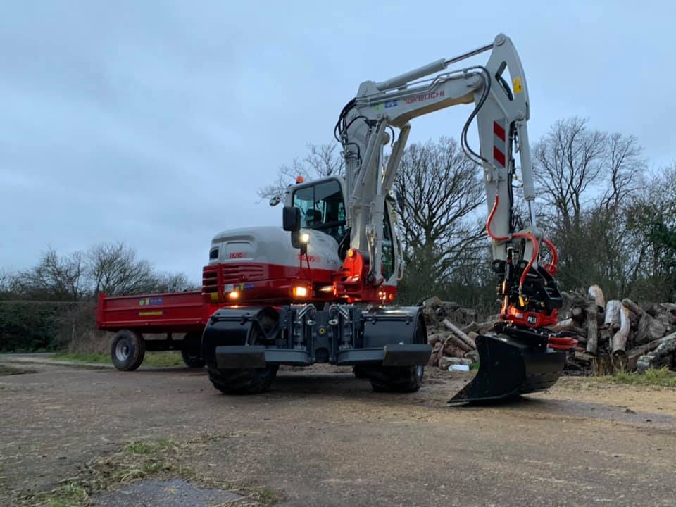 Takeuchi TB295W Partnering a Rototilt R3 S45+S45 ICS Sensor Control ...